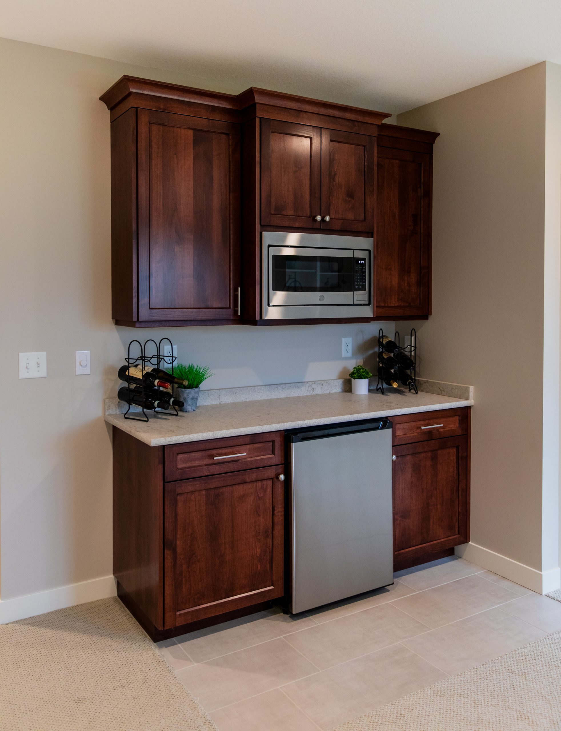 Sapan Lower Level Bar - Elias Construction